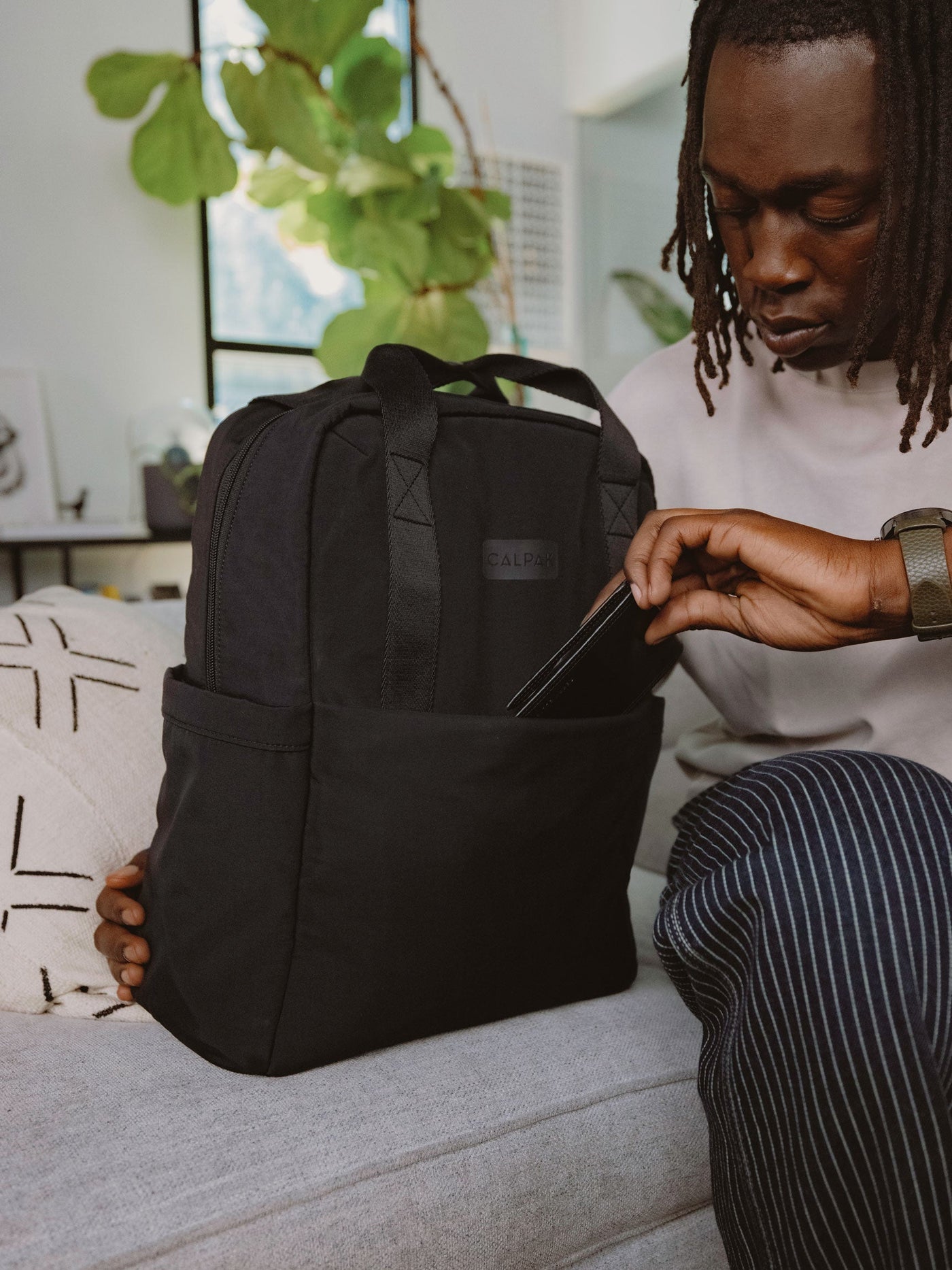 Connect Laptop Backpack in Black | CALPAK