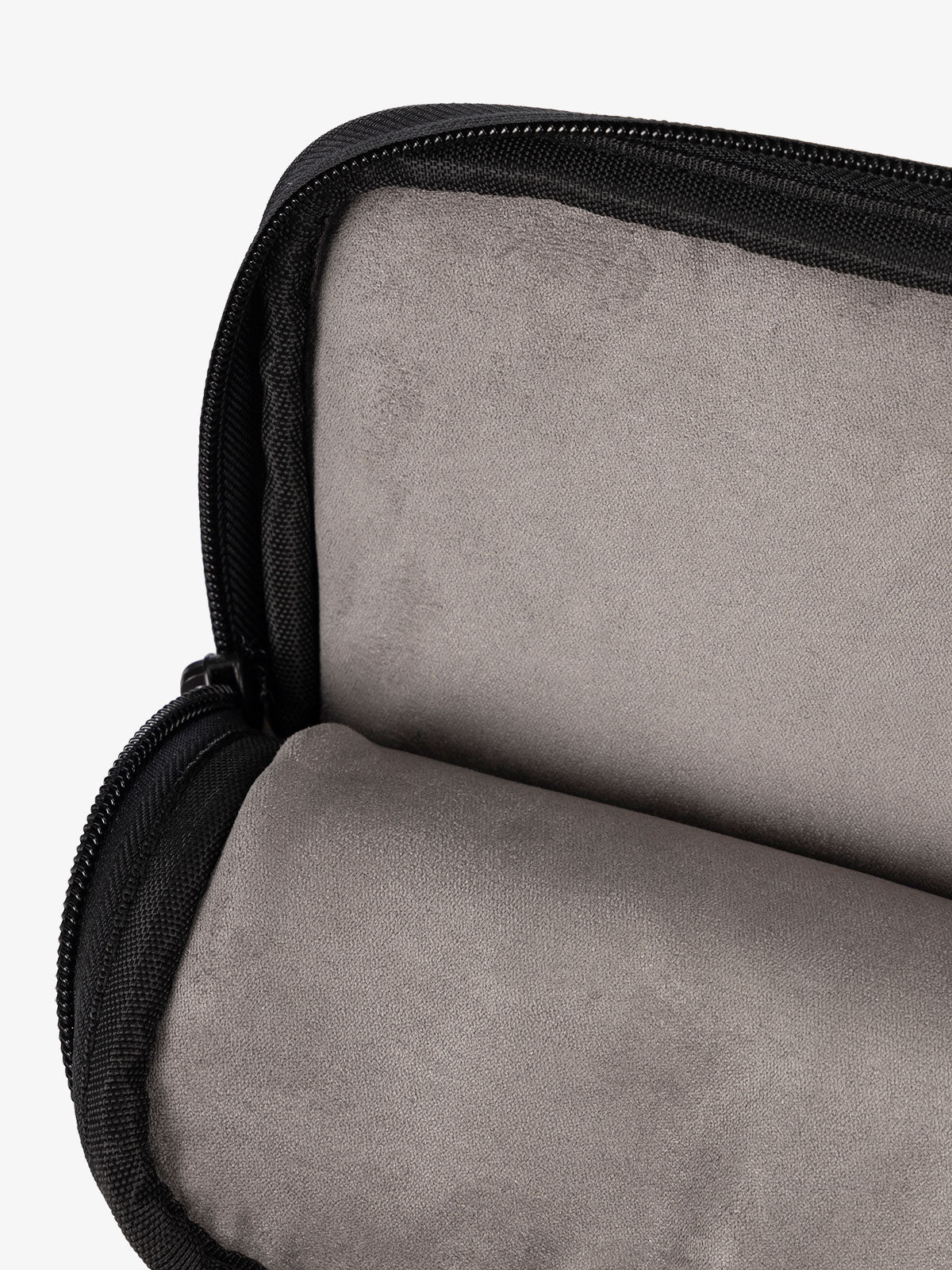 Luka 14" Padded Laptop Sleeve | CALPAK