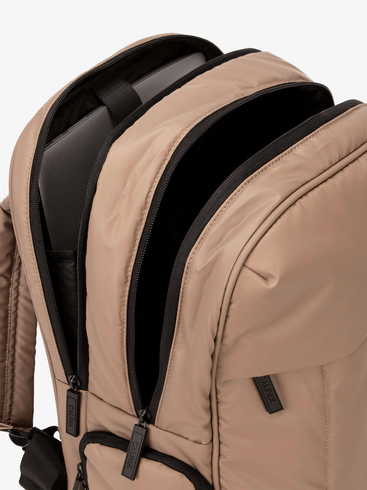 Luka 17 inch Laptop Backpack | CALPAK
