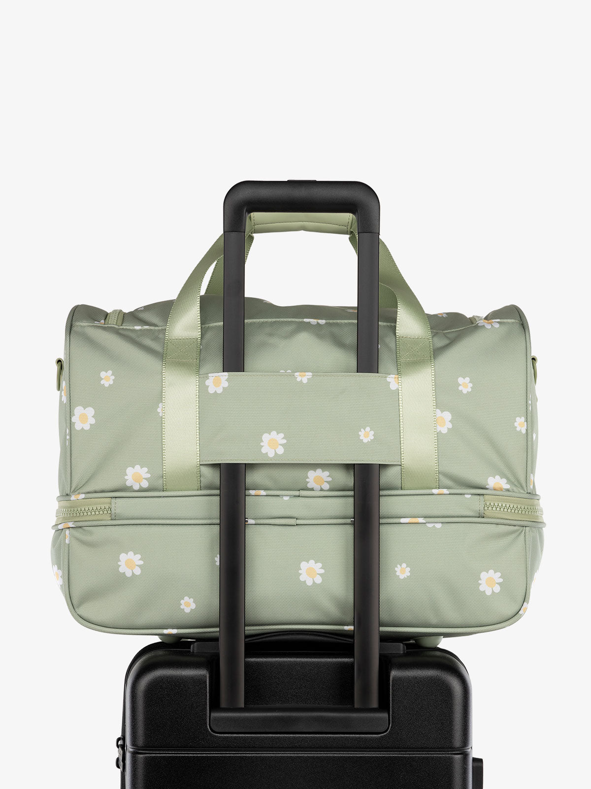 Stevyn Duffel Bag with Shoe Compartment in Daisy | CALPAK