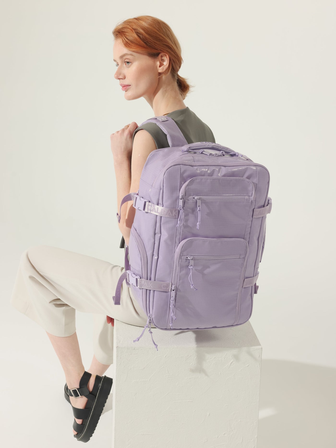 Terra 26L Laptop Duffel Backpack in Amethyst | CALPAK