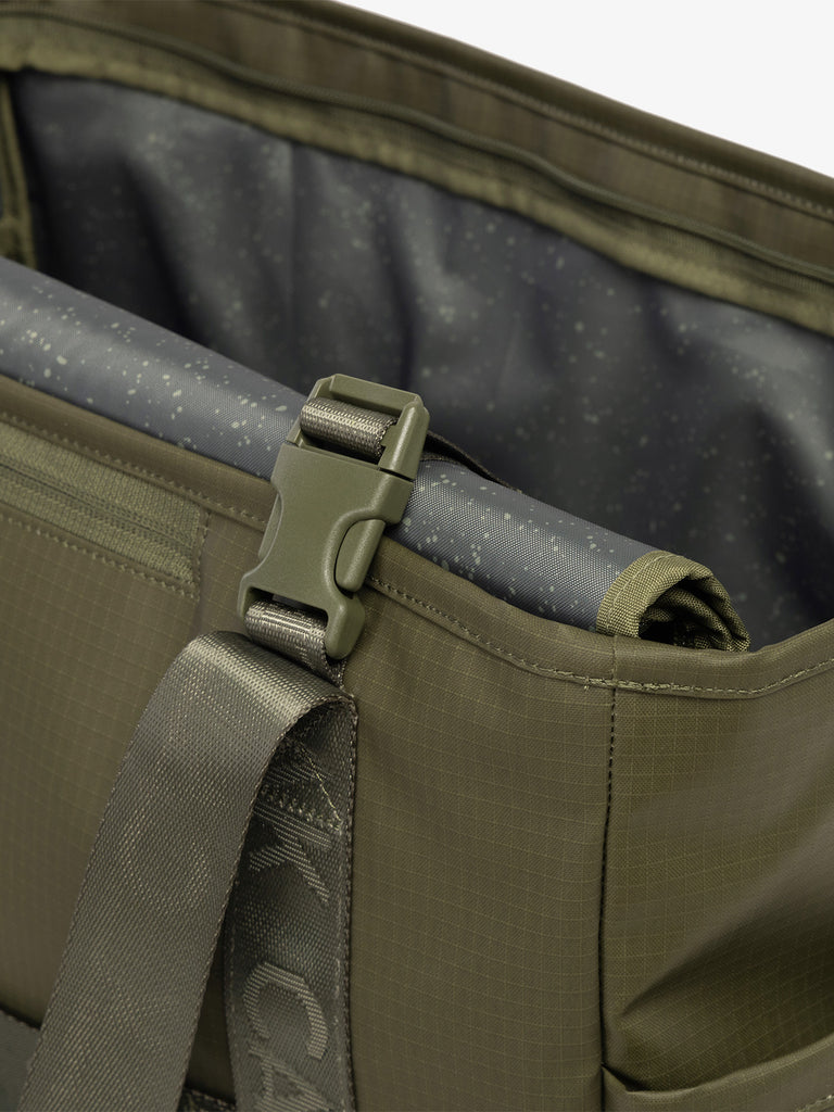 Terra 35L Water Resistant Zip Tote Bag in Pine | CALPAK