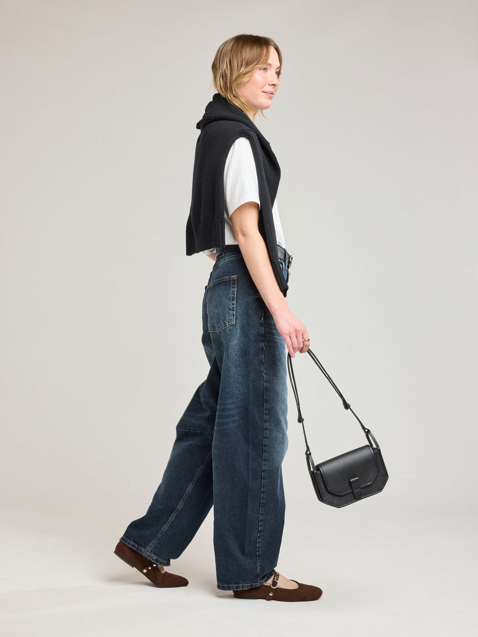 Colette Canvas Crossbody Wallet Bag in Black | CALPAK