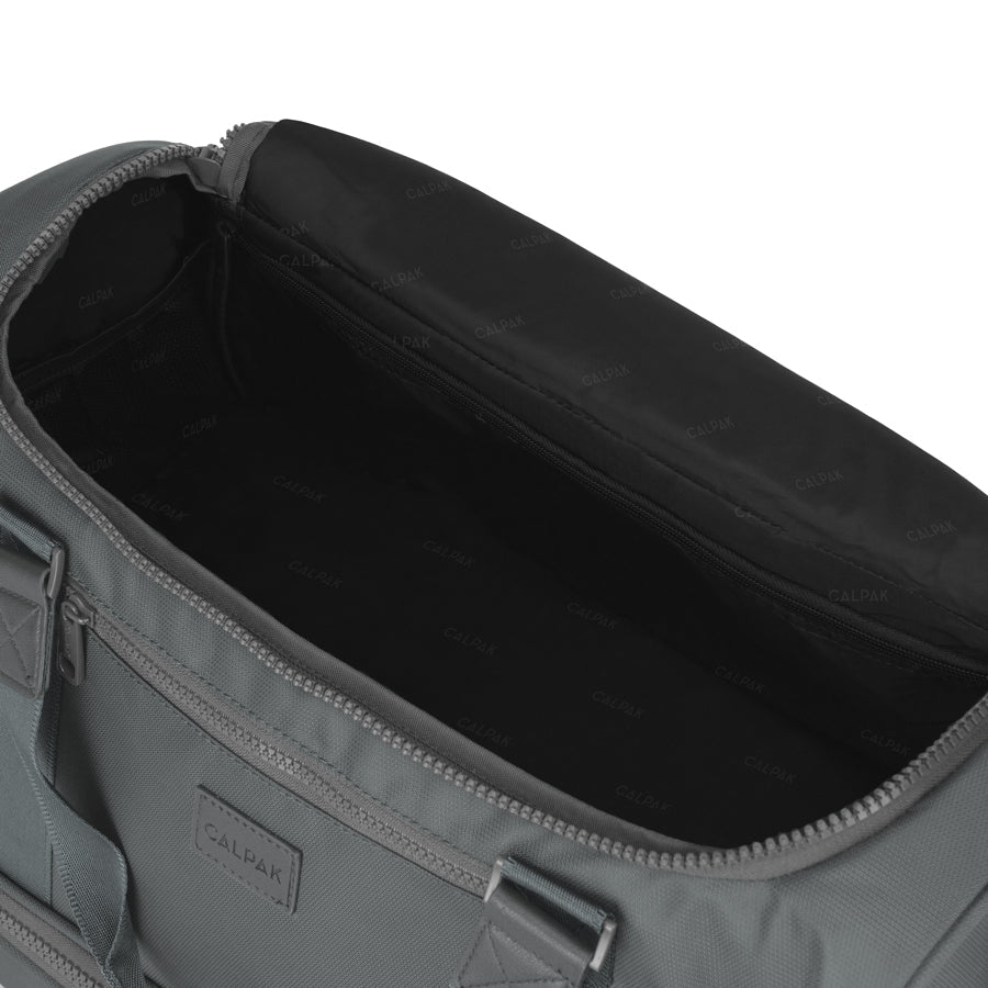 Stevyn Duffel Bag with Shoe Compartment | CALPAK